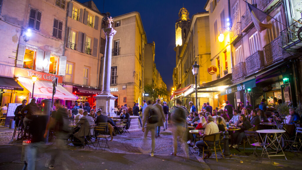 Découvrez les afterworks d'Aix-en-Provence : un mélange parfait de ...
